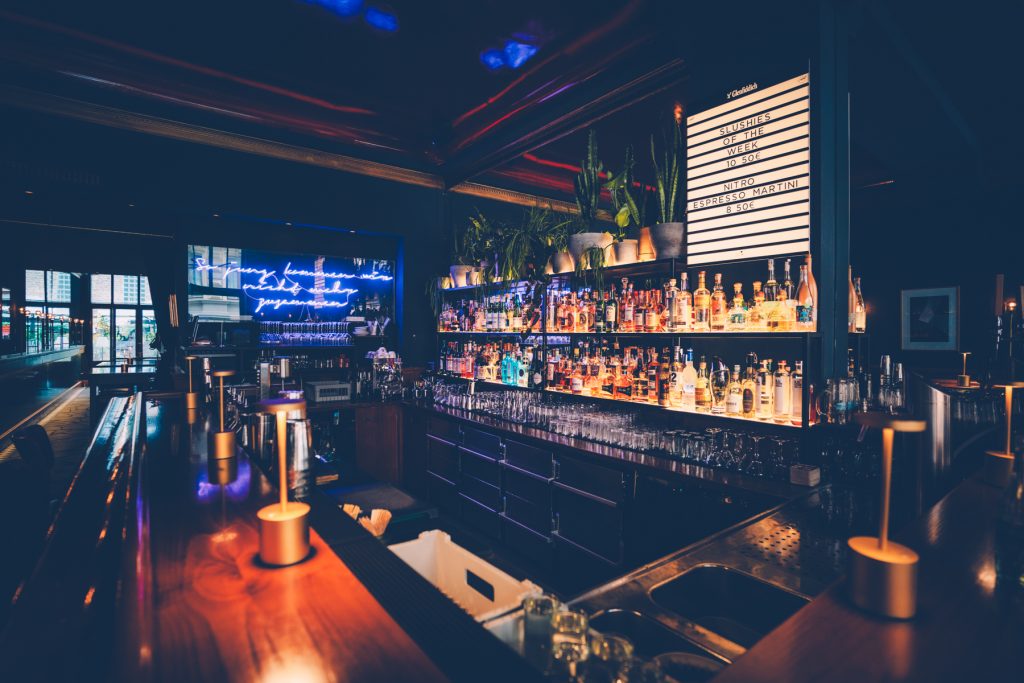 Rosebud - delight guide - Lokale Barkultur in Deiner Stadt erleben